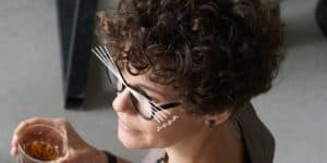 How to Order Progressive Lenses Online? Is It a Good Idea?