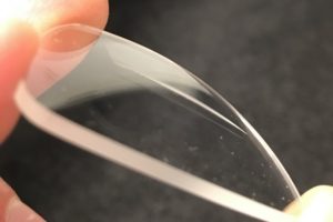 What Does a Bifocal Lens Look Like?