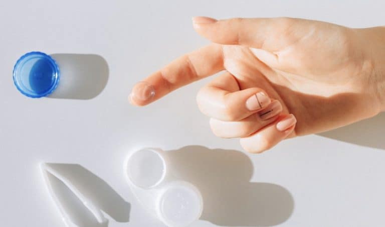 How Do I Know if I Put the Wrong Contact Lens in the Wrong Eye?